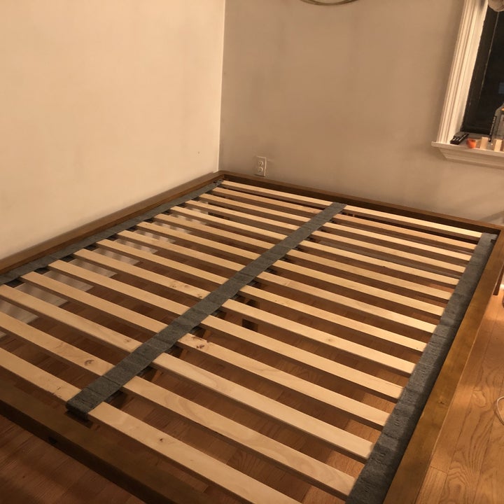 Thuma's No-Tool Assembly Bed Frame Reviewed
