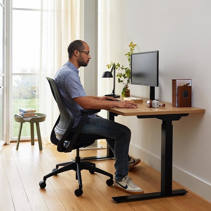 30 Ways To Stay Active At Your Sedentary Desk Job