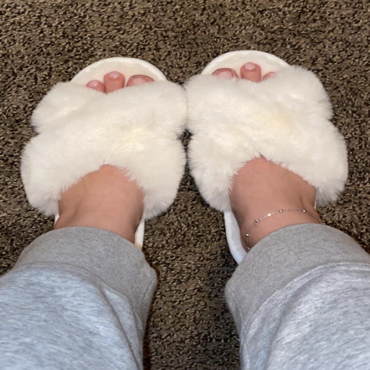 20 Products For Book Lovers Who Love Being Cozy