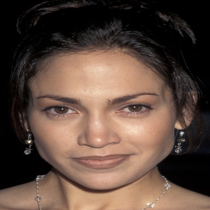 '90s And '00s Nostalgic Style And Makeup Trends