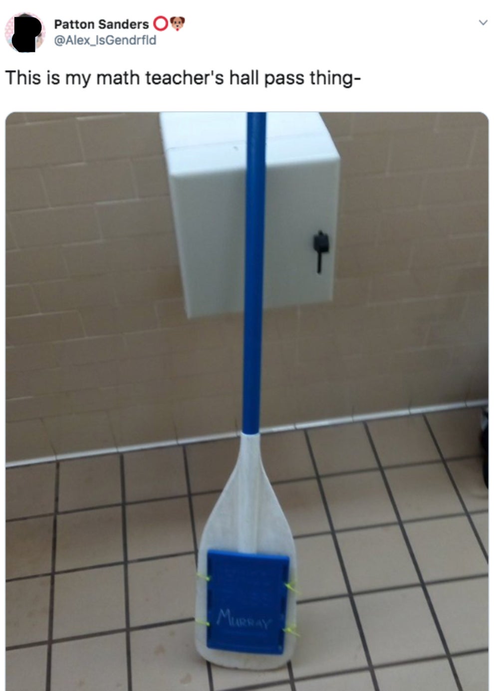 35 Times Teachers Truly Went Above And Beyond With Their Hall Passes