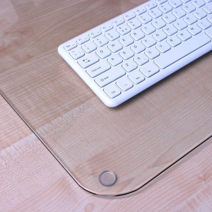 19 Best Desk Pads For Budget, Style, And Workspace 2022