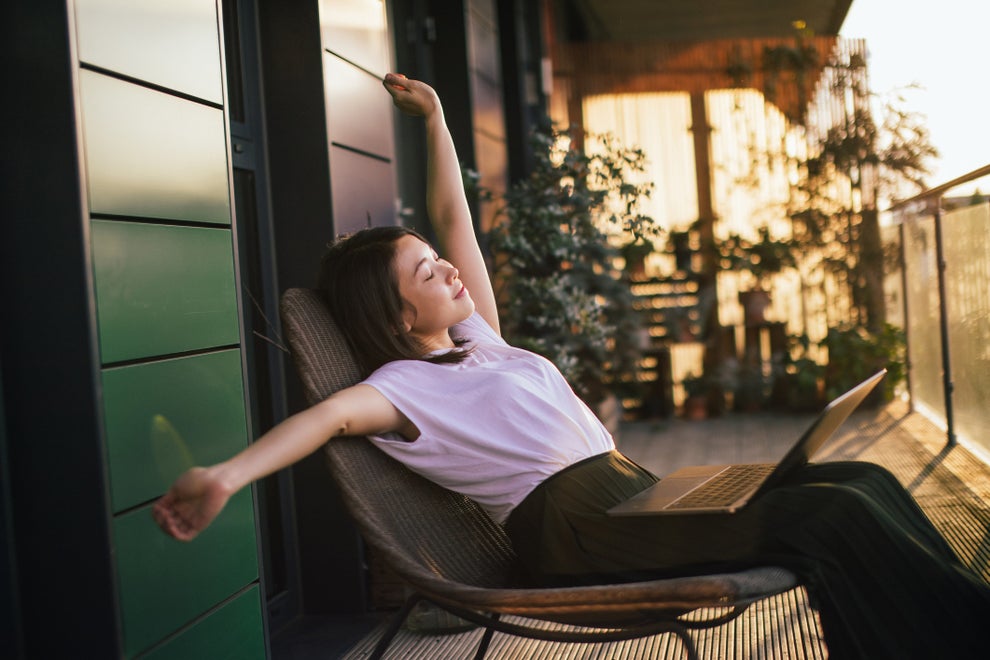 21 Things Millennials Like About Gen Z