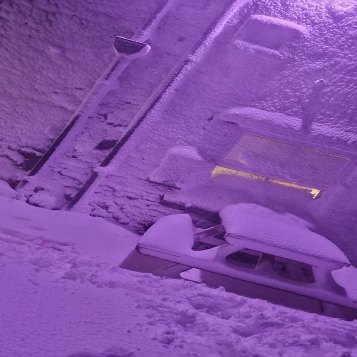 Snow Strands Dozens For 3 Nights In Yorkshire Pub