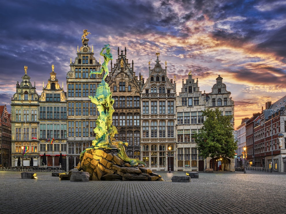 21 Big, Famous Cities 100 Years Ago Vs. Today