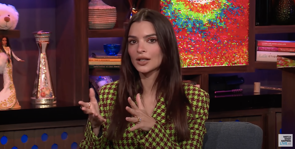 Emily Ratajkowski "Agonized" Over Sharing Her Accusations Against Robin ...