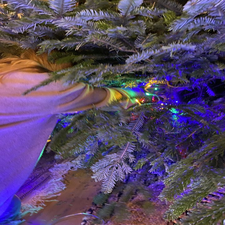 This Tiktok Christmas Tree Hack Is Going Viral – I Tried It Out And ...