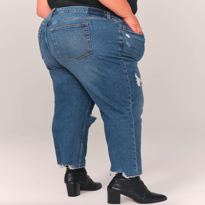 27 Best Plus Size Jeans To Wear In 2024