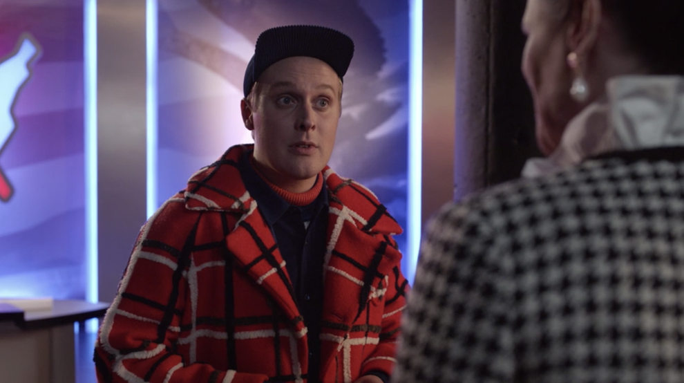 Ranking Elliott's Best Outfits In "Search Party"