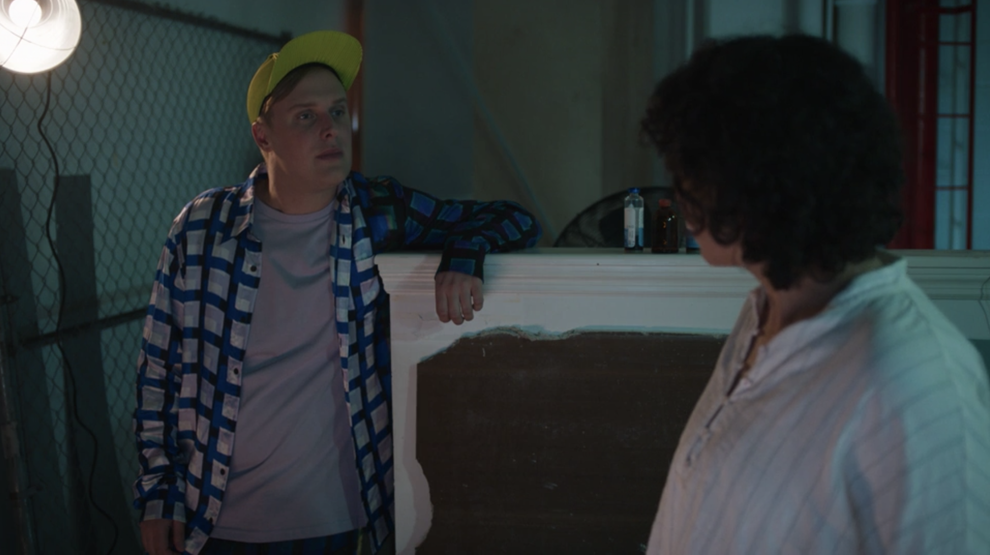 Ranking Elliott's Best Outfits In "Search Party"