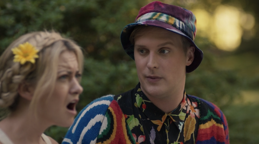 Ranking Elliott's Best Outfits In "Search Party"