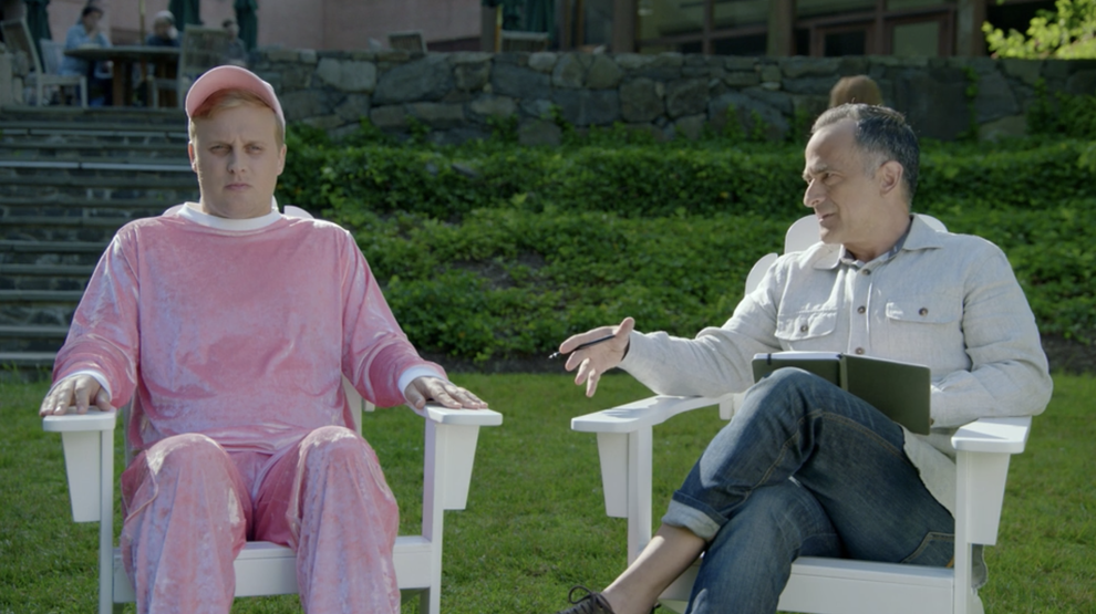 Ranking Elliott's Best Outfits In "Search Party"