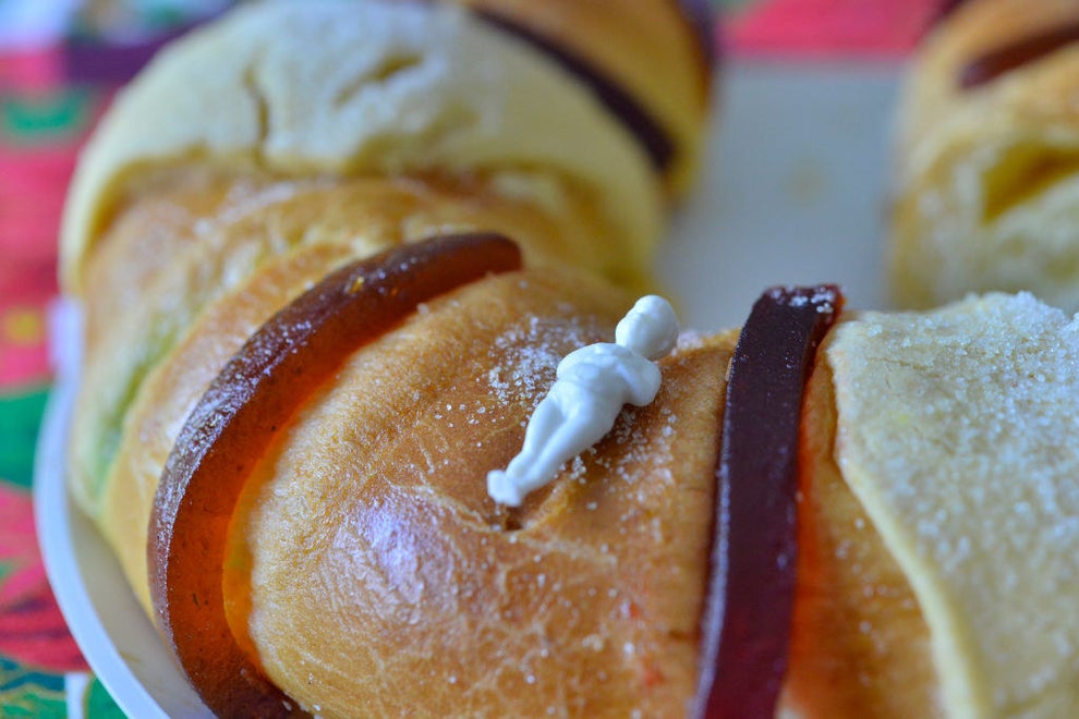 Can You Find The Baby Jesus Doll In This Rosca De Reyes?