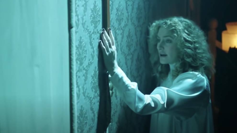 19 Weird Things That Happened In Teen Shows/Movies