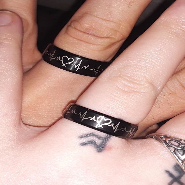 15 Best Promise Rings For You And Your Loved One 2022