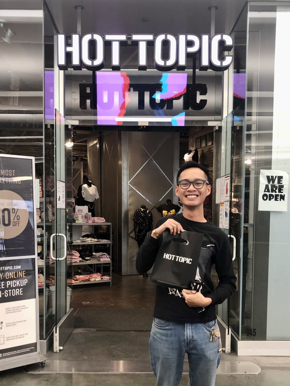 Hot Topic Then Vs. Now: What's Changed Since The Early 2000s