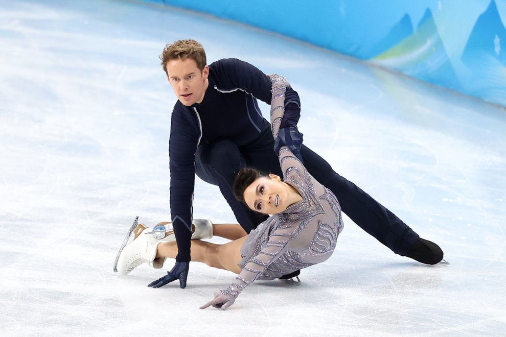 33 Pictures That How Extreme Olympic Ice Dancing Is