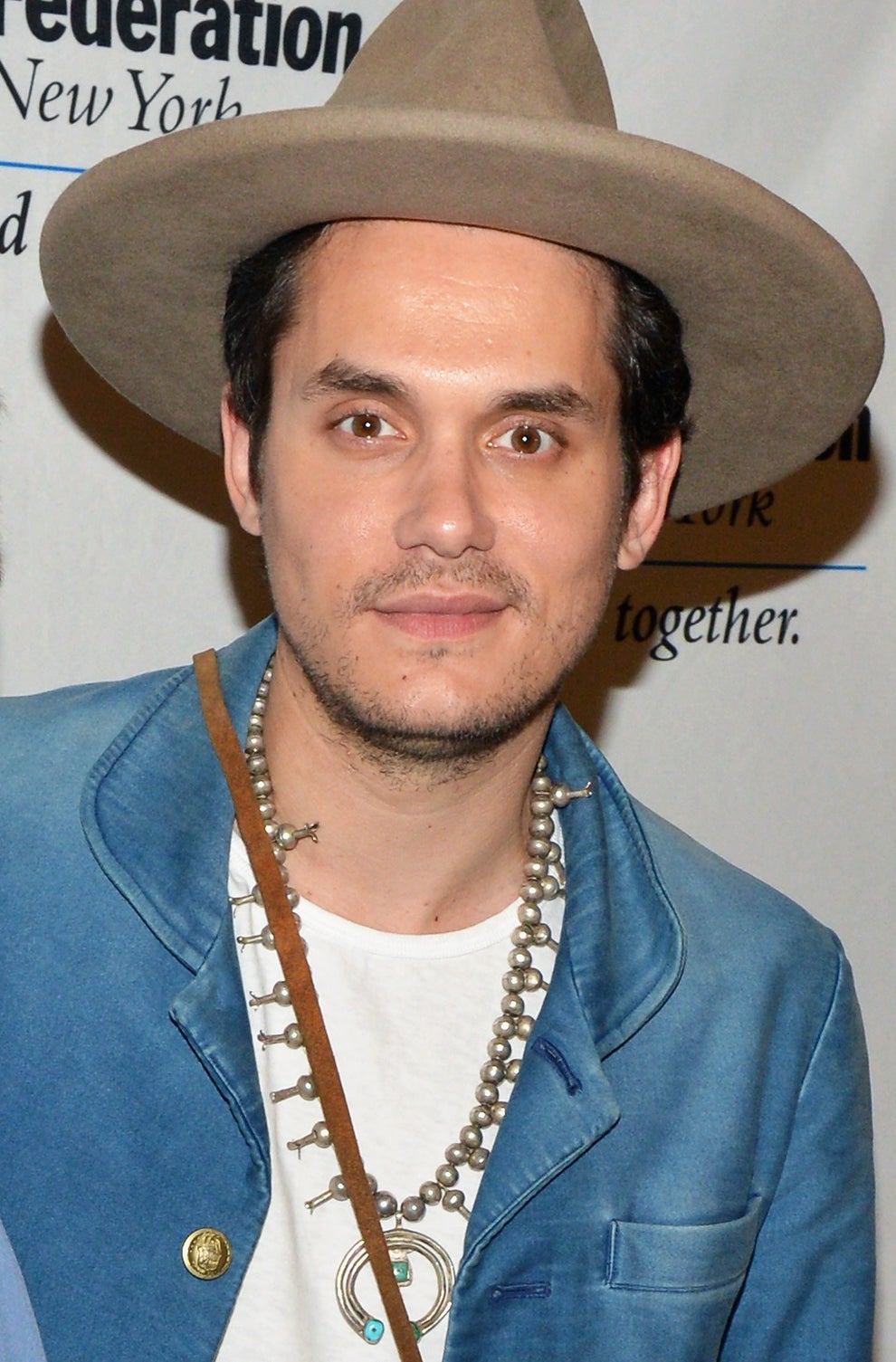 Jake Gyllenhaal Responded To Taylor Swift's "All Too Well" Rerelease ...