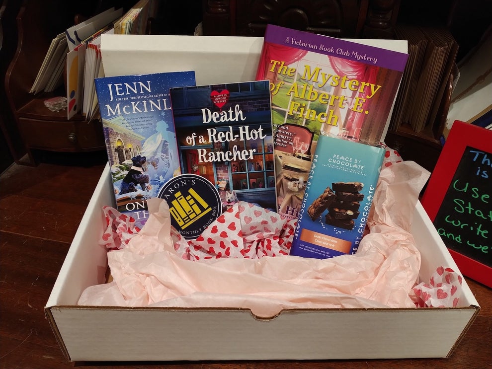 Book Subscription Boxes From Independent Bookstores