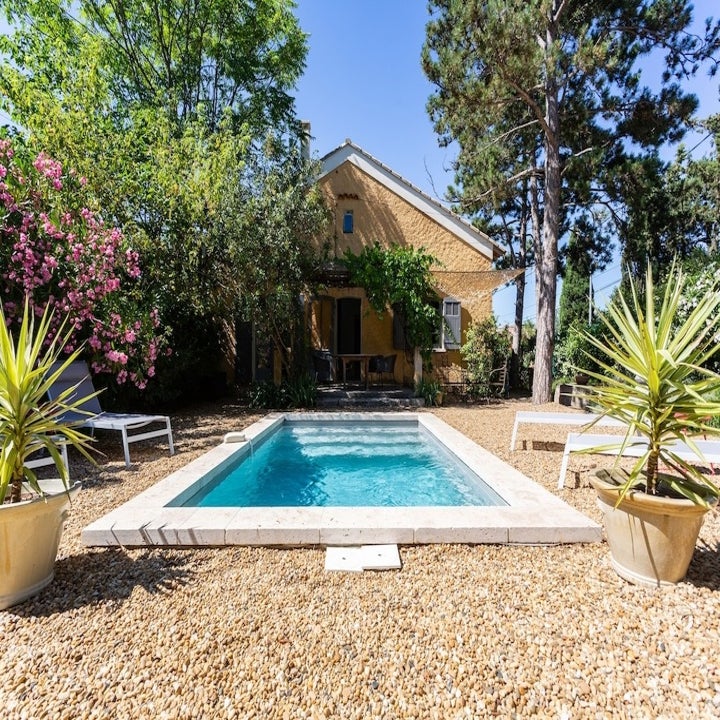 21 Vrbo Rentals You'll Want To Book Just For The Pool