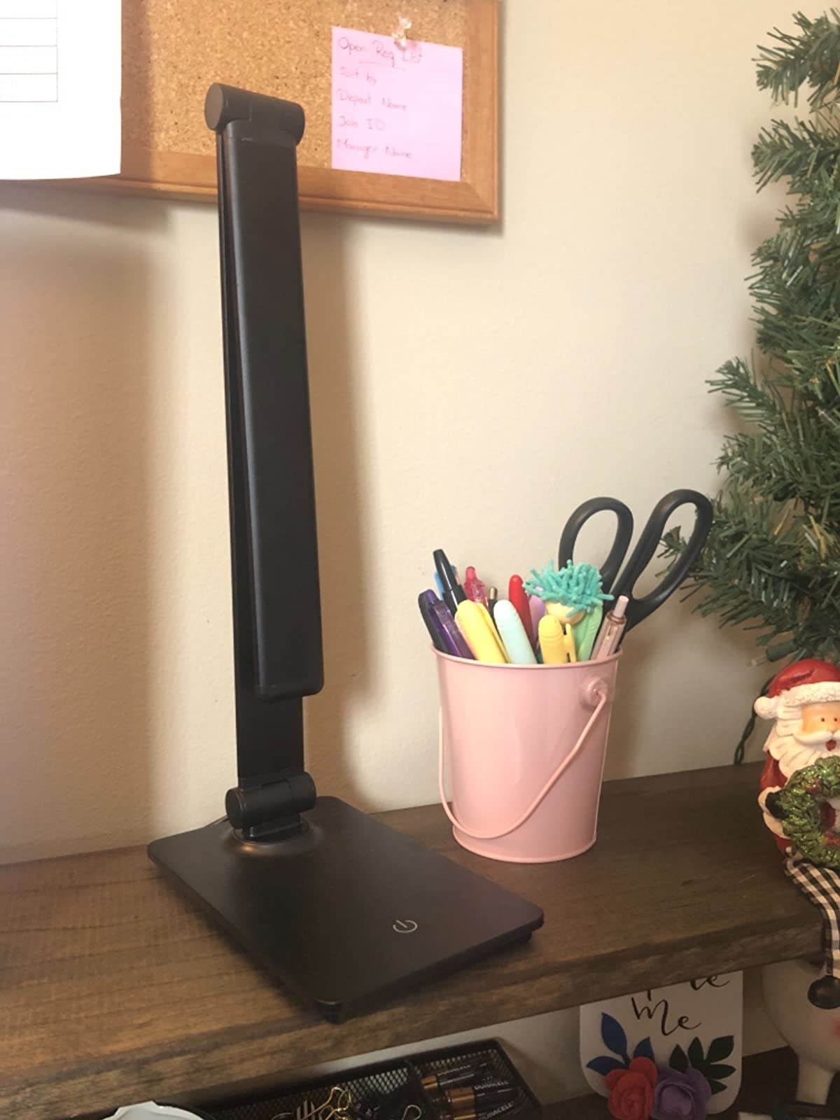 30 Super Handy Items To Keep At Your Workspace