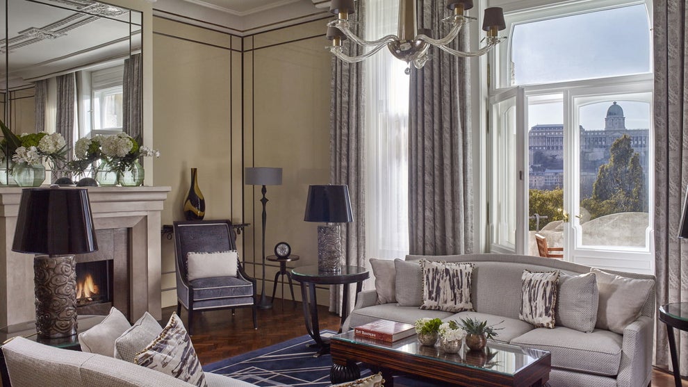 21 Fancy Hotels That Real People Highly Recommend