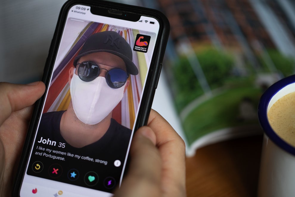 28 Dating App Tips From People Who Actually Found Love Online