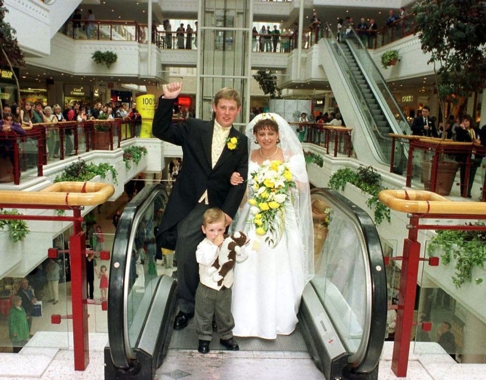 19 Pictures That Display How Wild Mall Culture Is