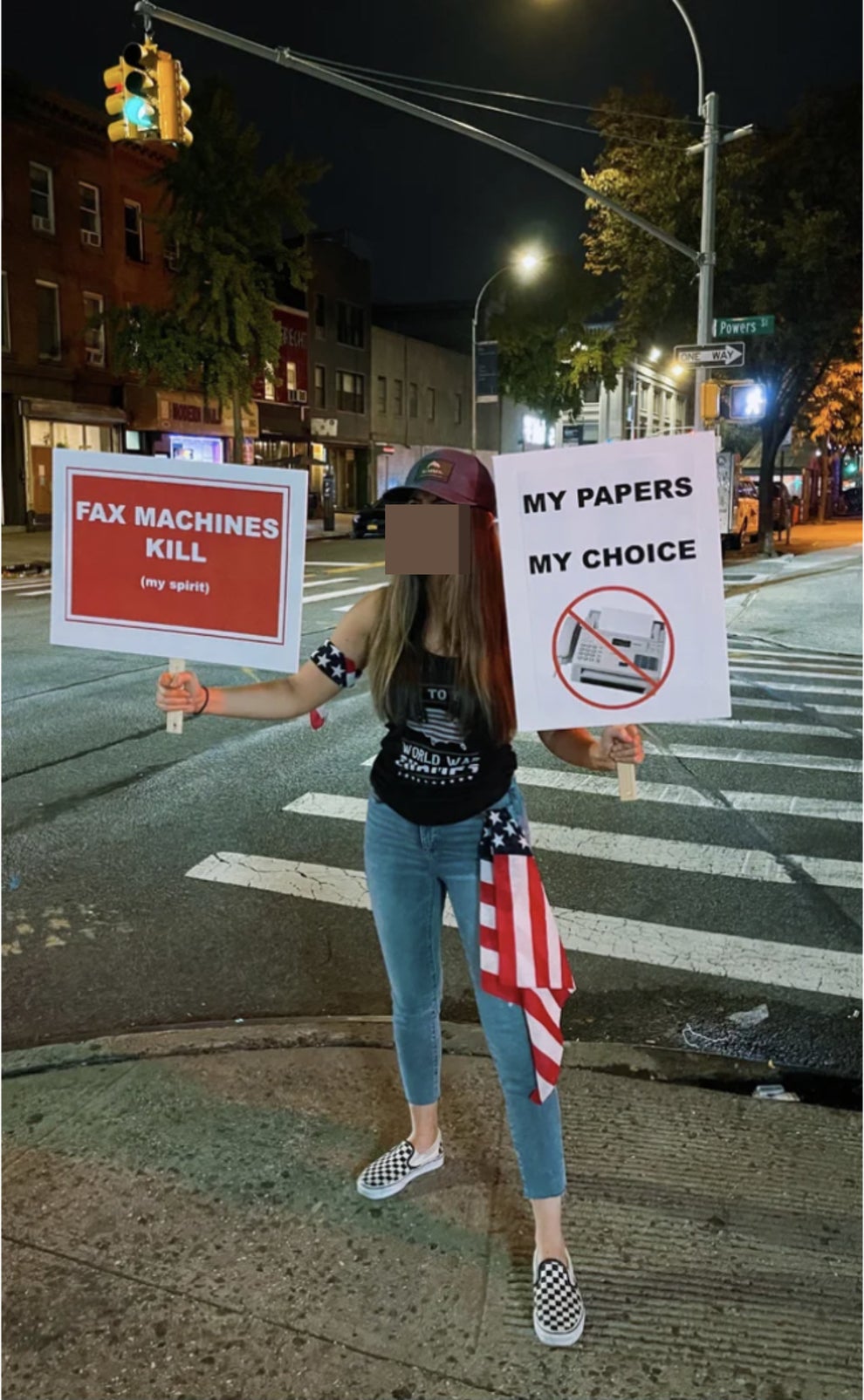 25 Funny Photos Of People Looking On The Bright Side