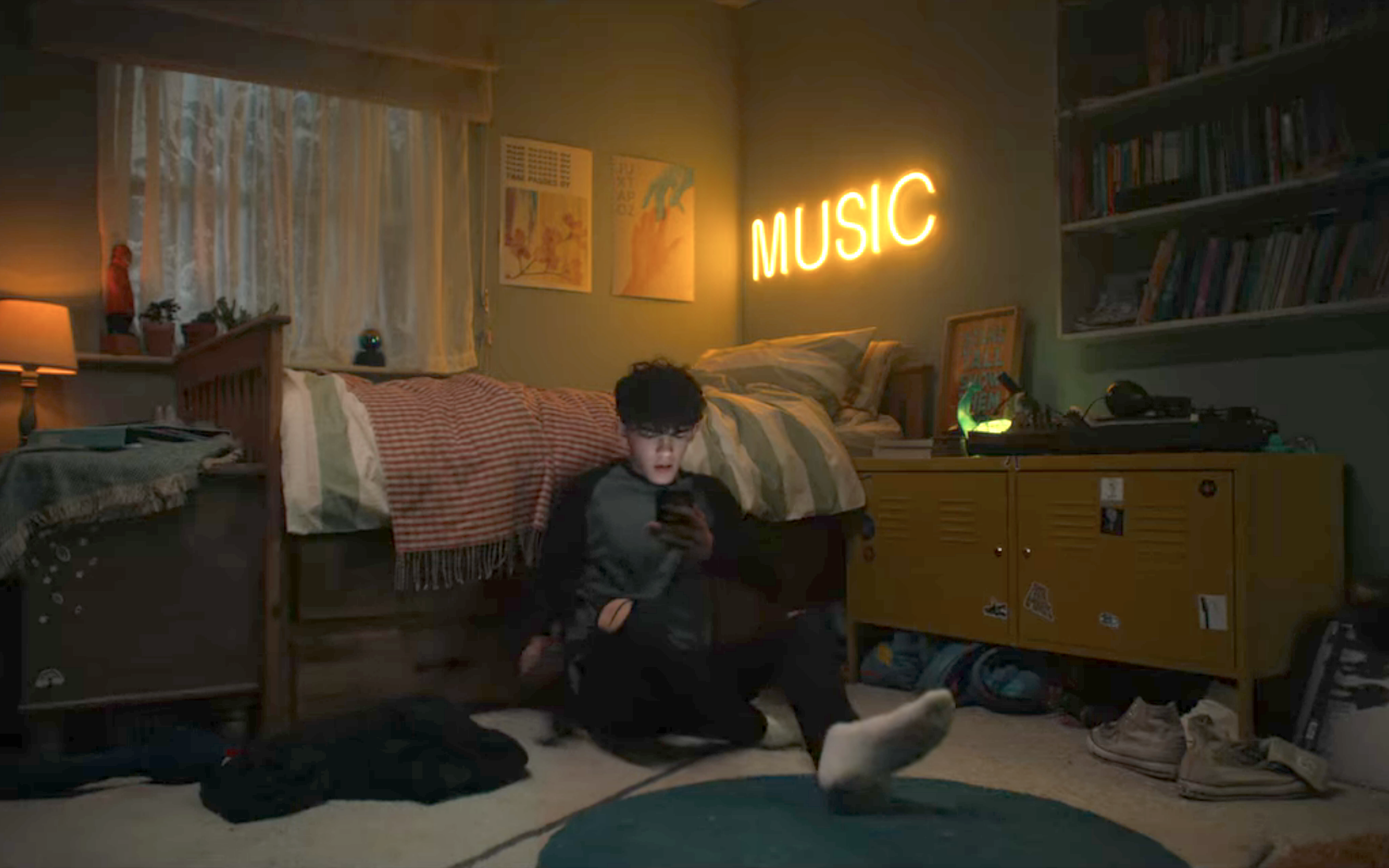 33 Tiny Heartstopper Details