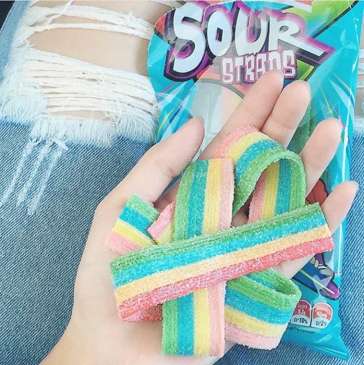 19 Tuck Shop Buys From The '00s That Belong In The Aussie Snacking Hall ...