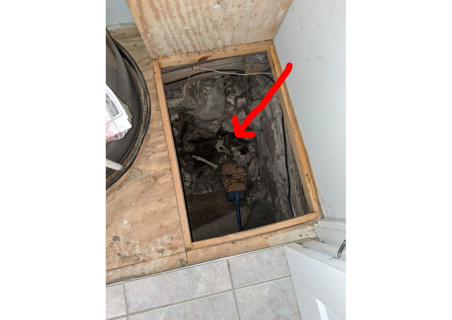 34 Cursed Things Found In People's Houses