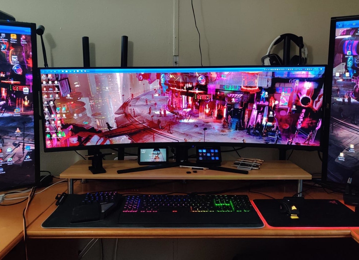 24 Gaming Desk Setup Ideas Ways To Upgrade Your Aesthetic 24 Gaming Desk Setup Ideas Ways To Upgrade Your Aesthetic