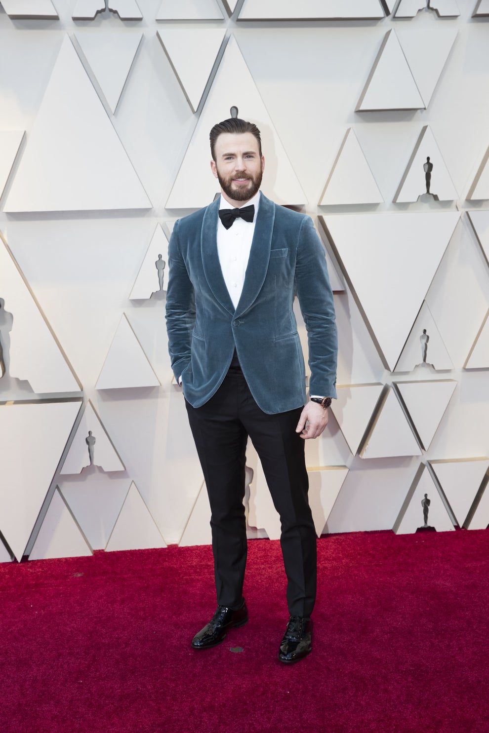 17 Of Chris Evans' Best Red Carpet Fits Over The Years