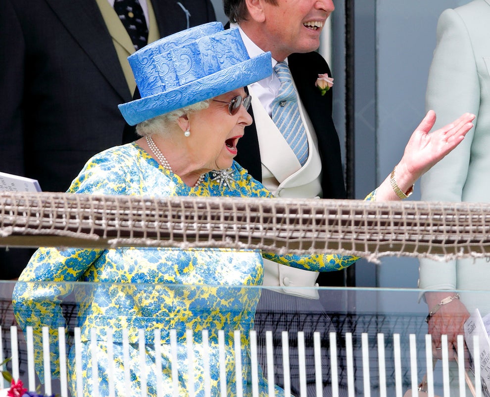 Photos Of The Queen Watching Horse Racing