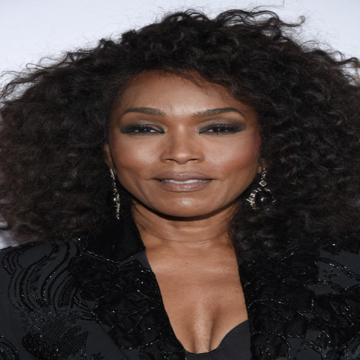 27 Celebrities Who Never Age, Aged With AI Technology