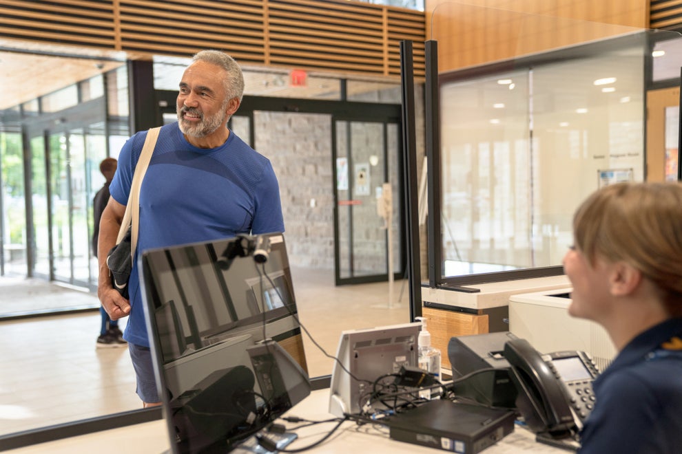 31 Shocking Job Secrets From Employees