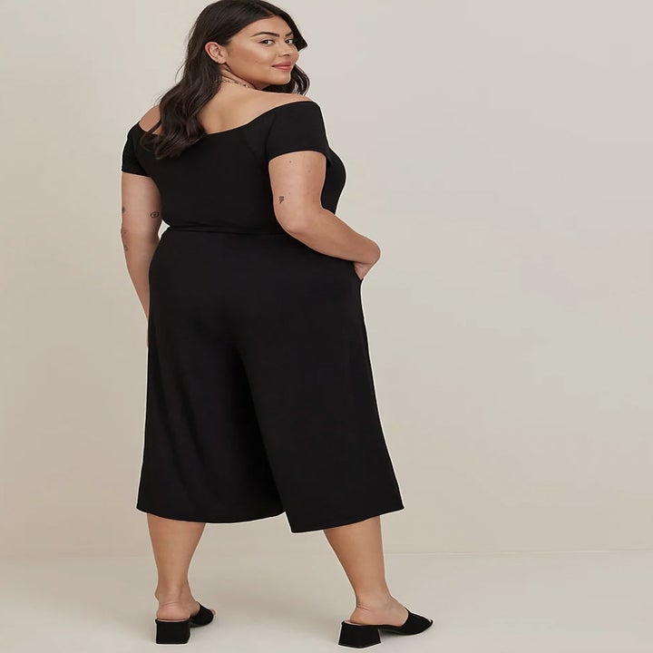 27 Stylish Pieces Of Clothing That Reviewers Love