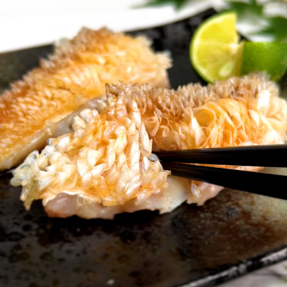 ウロコがパリッパリ！超簡単な甘鯛の松笠焼き レシピ・作り方｜Tasty