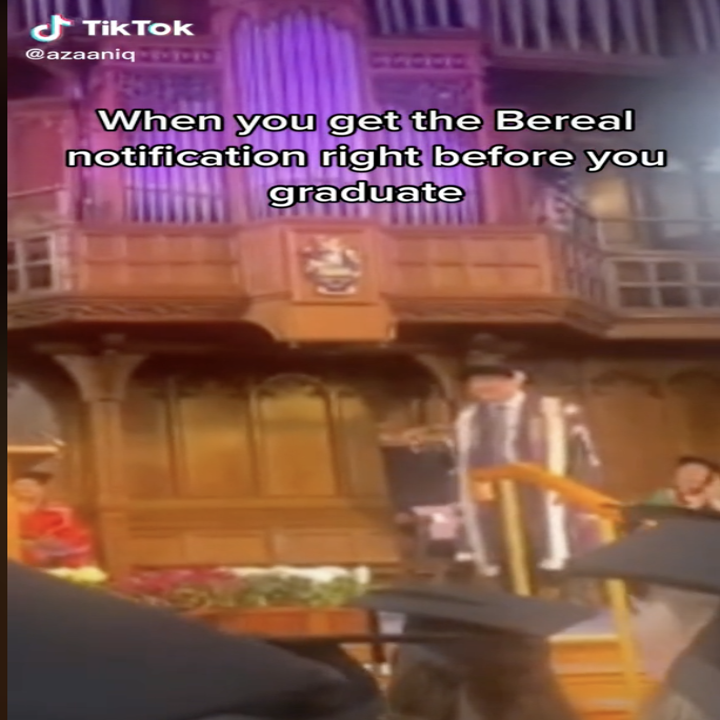 The BeReal Notification Went Off During Their Great-Aunt's Funeral And ...