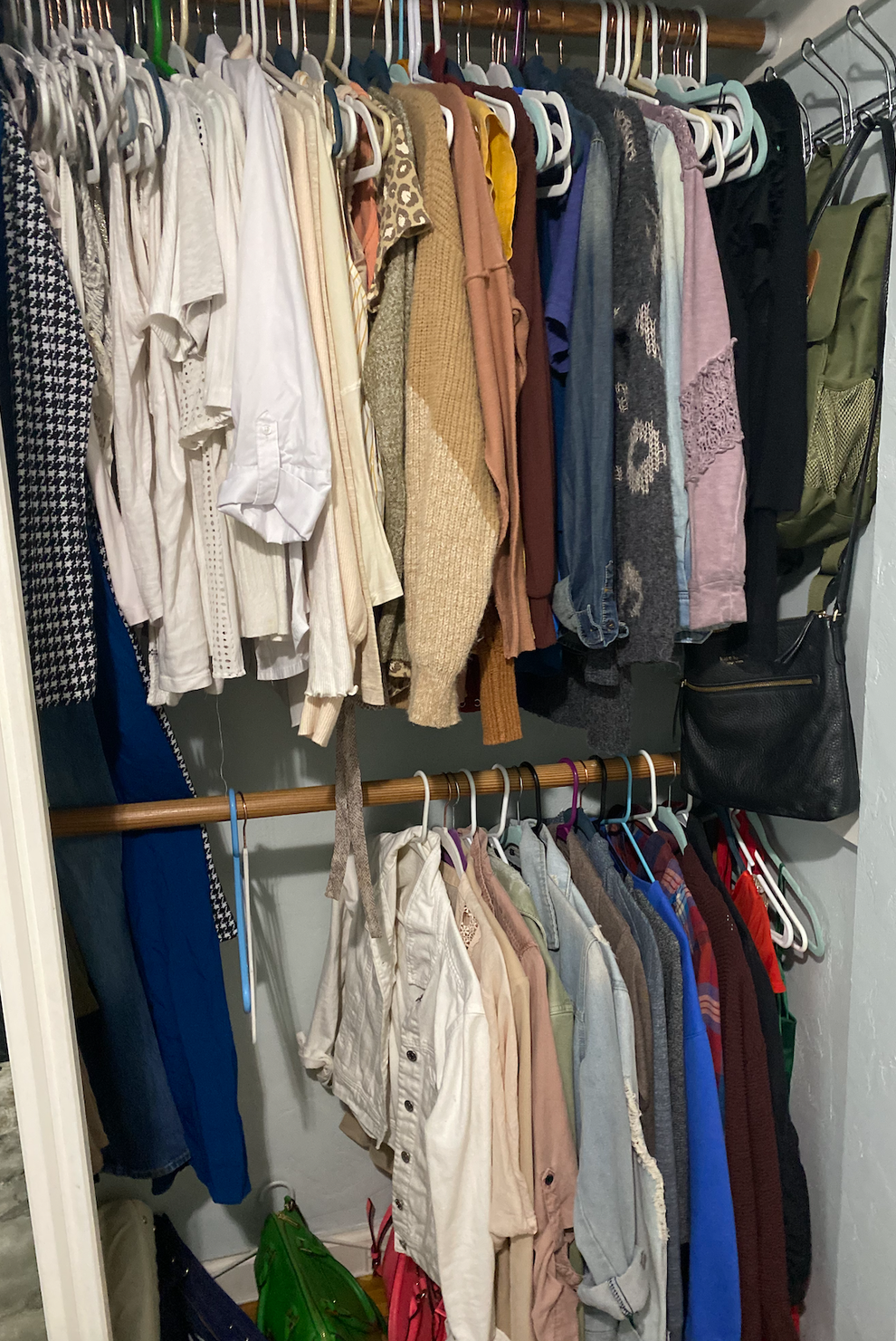 Professional Helps Me Organize My Messy Closet