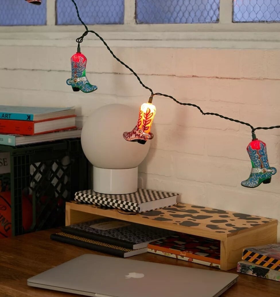 20 Bedroom Decor Finds For The Cutest And Coziest Room