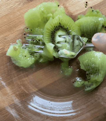 TikTok's Viral Kiwi Marinated Chicken Is A Must Try