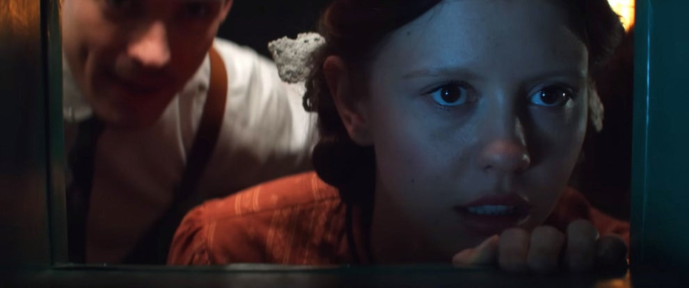 Pearl Review: Mia Goth Stuns In X Horror Prequel