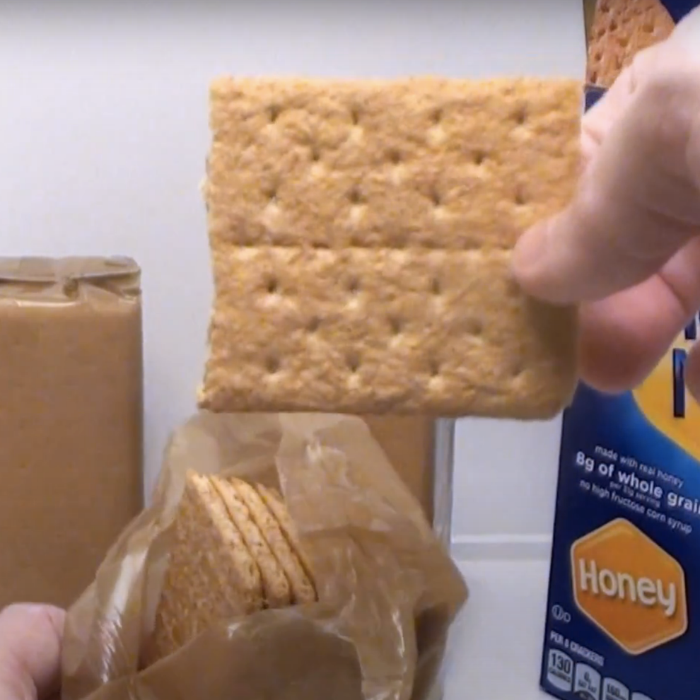 20 Weird Meals And Snacks That People Love