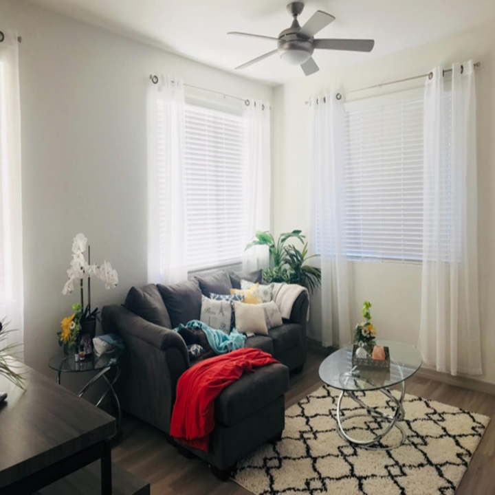 22 Ways To Decorate Your First Apartment On The Cheap