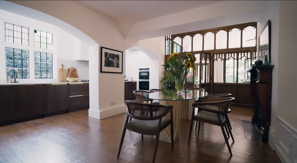 28 Dreamy Celebrity Kitchens