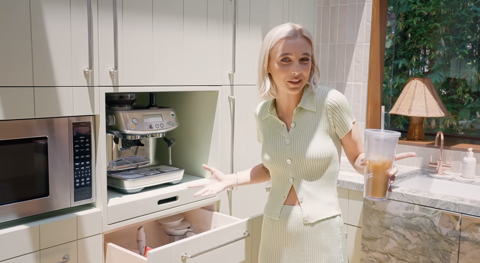 28 Dreamy Celebrity Kitchens