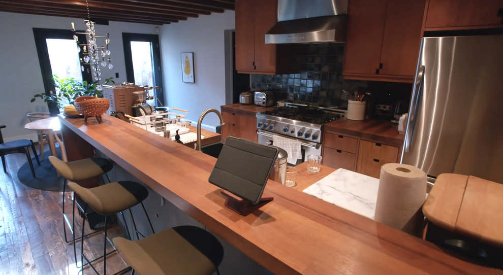 28 Dreamy Celebrity Kitchens