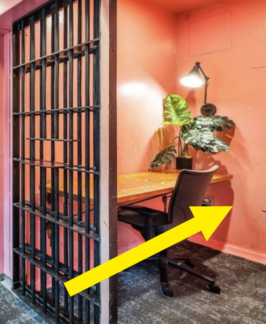 prison cell door buzz